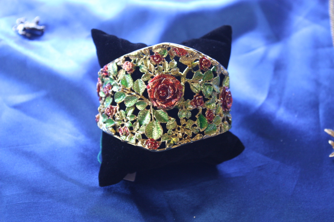 Handmade Elegance: Discovering Marco Conti’s Jewelry and workshops – A ...